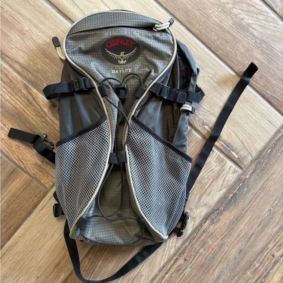 OSPREY | Bags | Osprey Daylite Gray Backpack | Poshmark